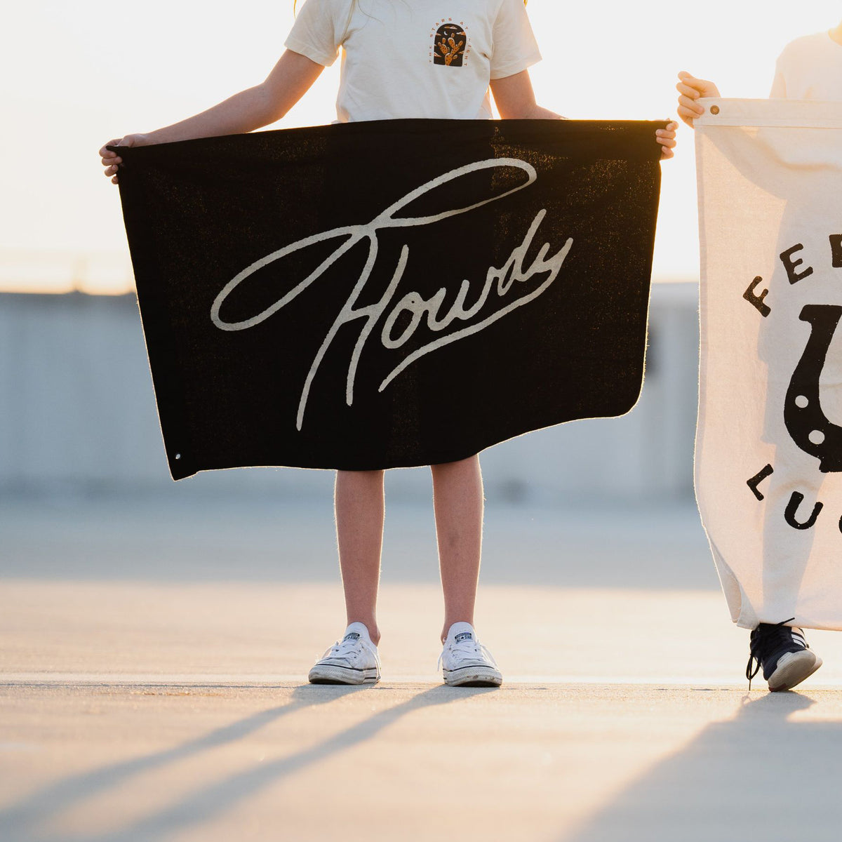 HOWDY FLAG - BLACK (Medium) – LittleHowdy